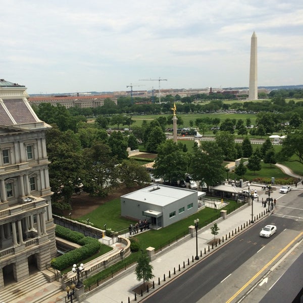 Photos at Federal Deposit Insurance Corp. (FDIC) Headquarters (Main ...