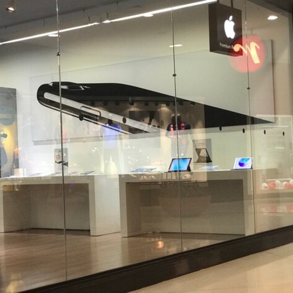 iPlace - Electronics Store in Santa Mônica