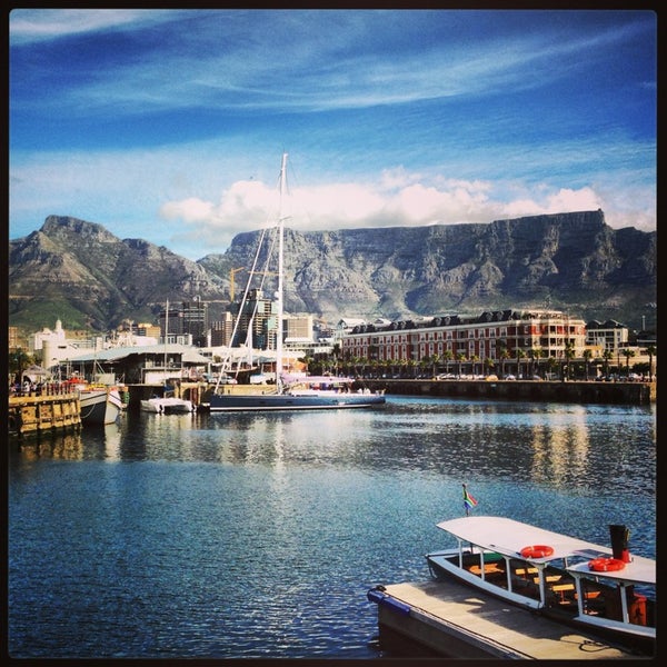 V&A Waterfront - Cape Town CBD - Foreshore - East Pier Rd
