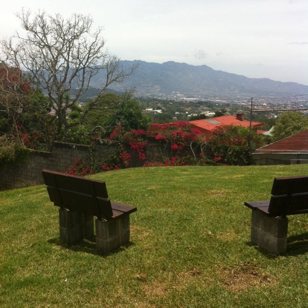 Centro Pastoral El Redil - Tres Ríos, Cartago