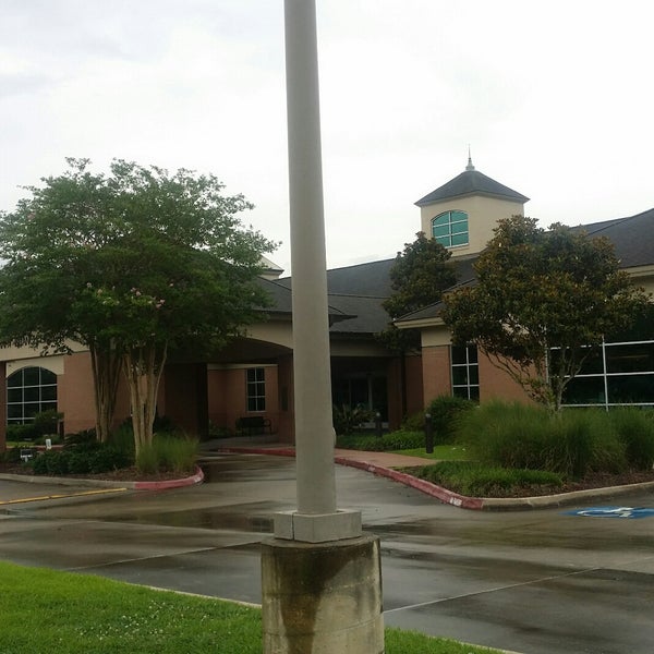 Zachary Branch Library - Library in Zachary