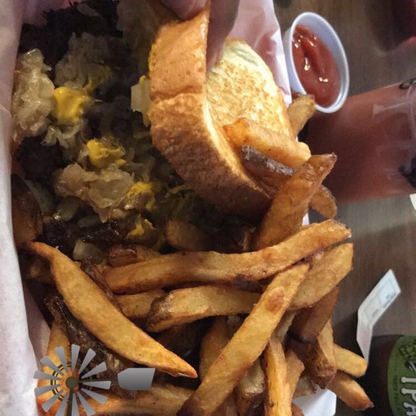 Bobby J's Old Fashion Hamburgers - 30 tips