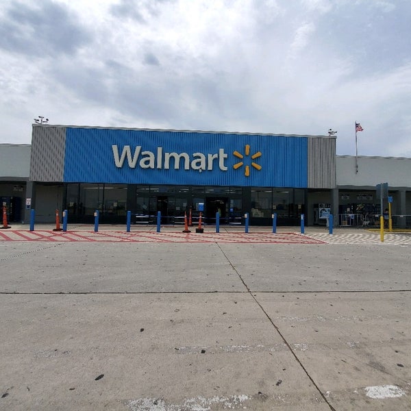 Walmart - Big Box Store in Pearsall