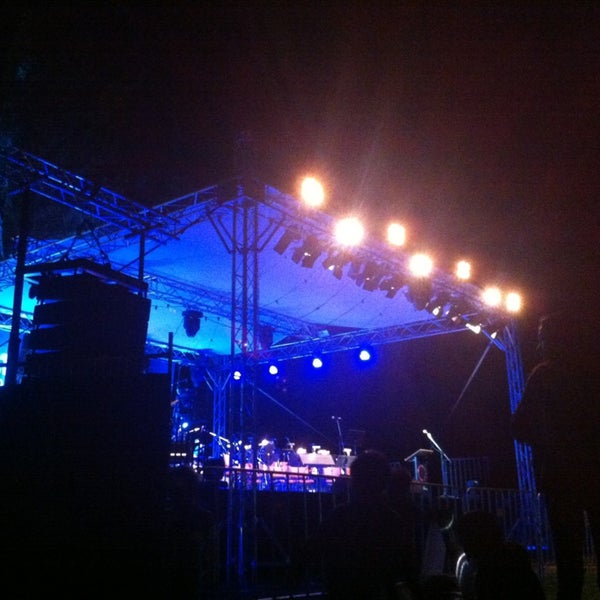 Ron Stone Park - Bradford St