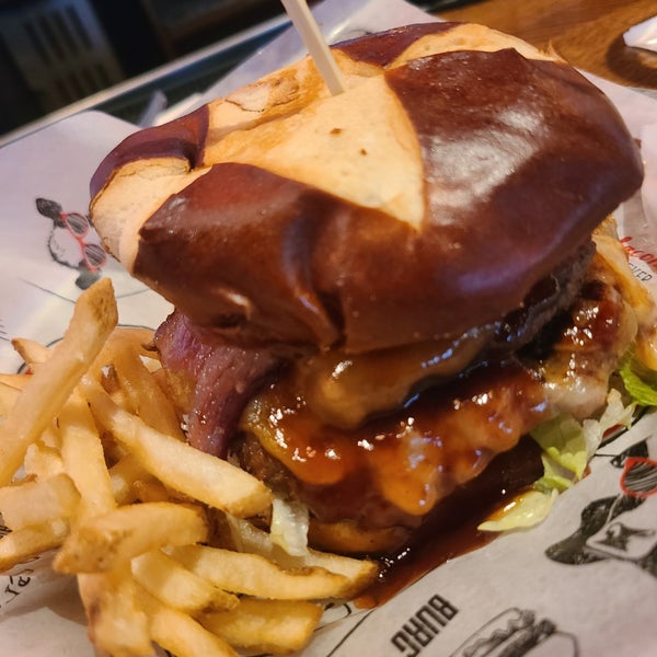 Photos at Bill's Bar & Burger - Rockefeller Center - 16 West 51st St