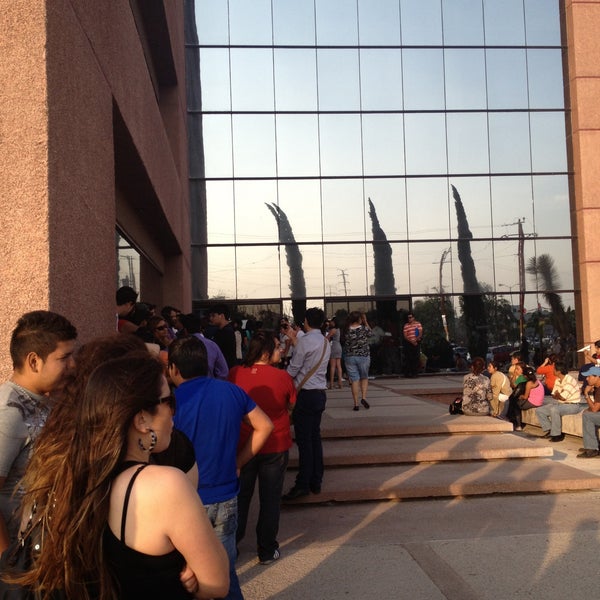 Edificio Torres Corzo - Building