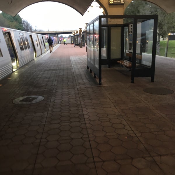 Shady Grove Metro Station