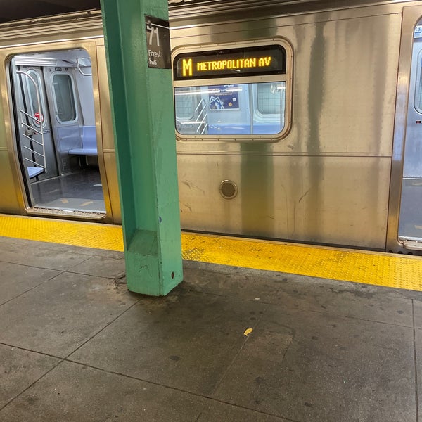 Photos at MTA Subway - Forest Hills/71st Ave (E/F/M/R) - 16 tips from ...
