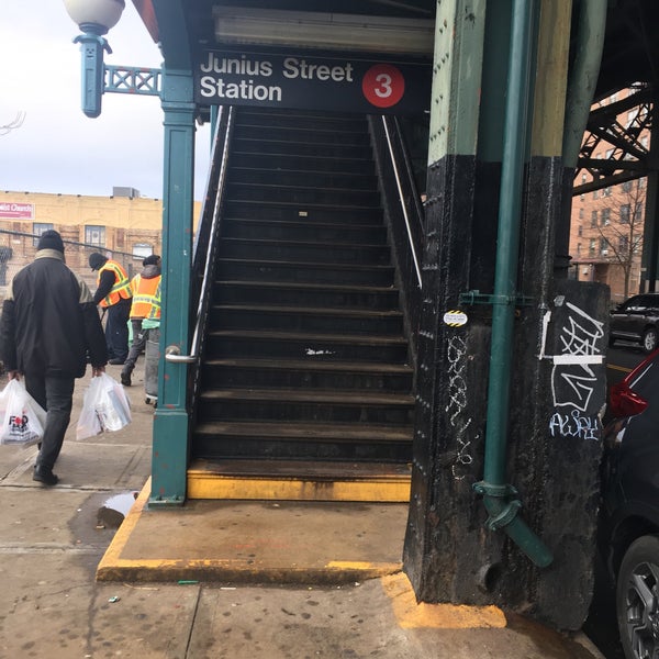 MTA Subway - Junius St (3) - Metro Station in Brooklyn