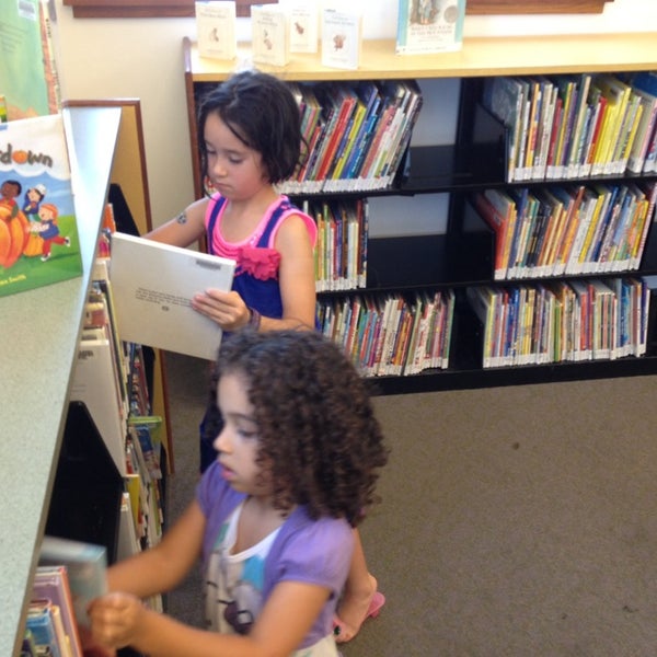 Photos at Windsor Park Branch, Austin Public Library - Windsor Park ...
