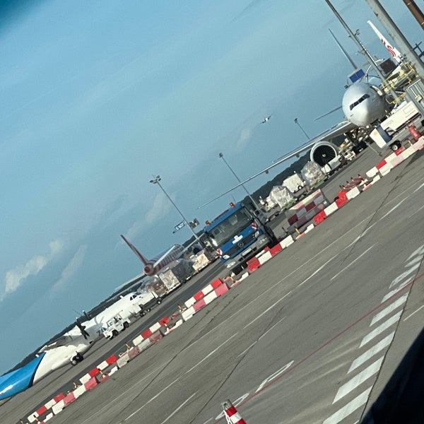 General Aviation Terminal (GAT) - Flughafen - Frankfurt am Main, Hessen