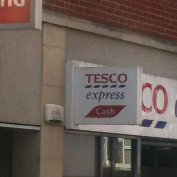 Tesco Express - 72-82 Woodcote Rd