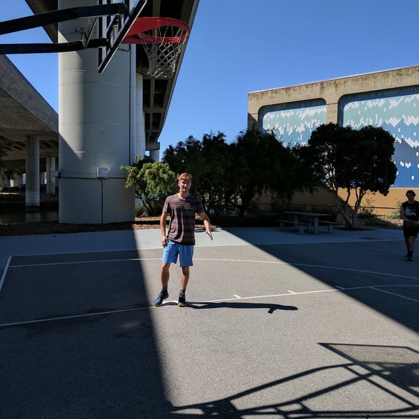 Photos at Berry Basketball Courts - Mission Bay - 7 tips from 386 visitors