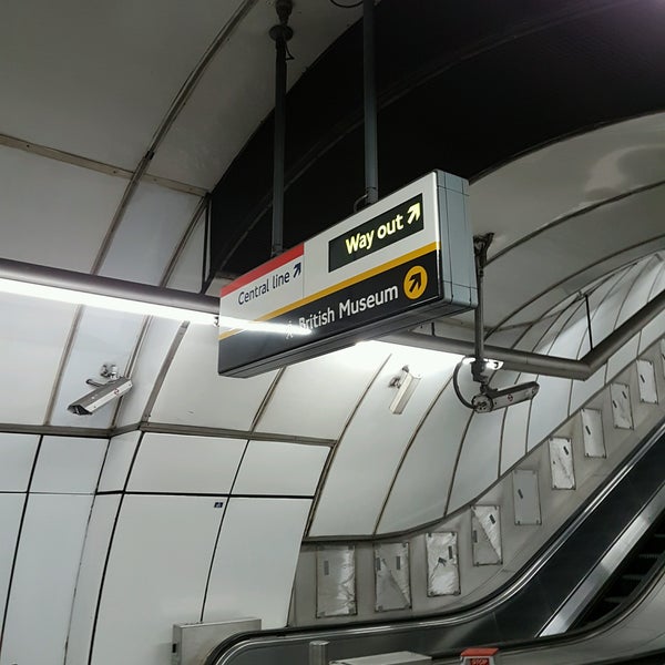 Central Line Train Ealing Broadway - Epping Forest - Bethnal Green ...
