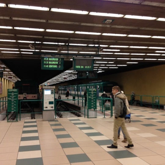 Batthyány tér M (H5) - Light Rail Station in Budapest