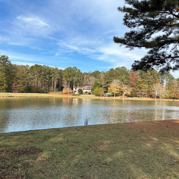 Huddleston Pond - 2 tips from 72 visitors
