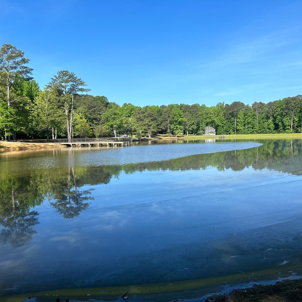 Huddleston Pond - 2 tips from 70 visitors