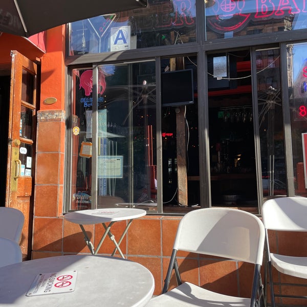 Broadway Dive - Dive Bar in Upper West Side