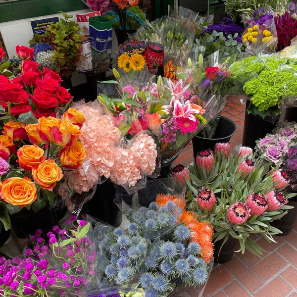 Union Square Flowers - Downtown San Francisco-Union Square - 780 Market St