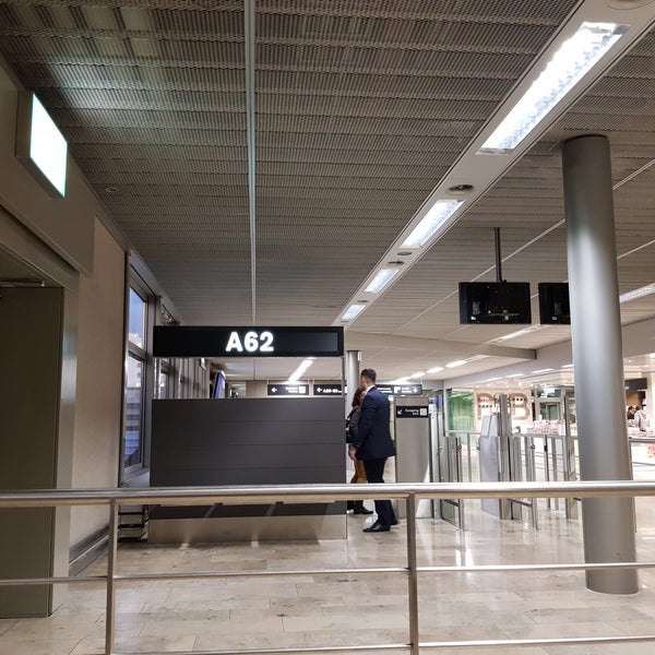 Photos at Gate A62 - Kloten, Zürich