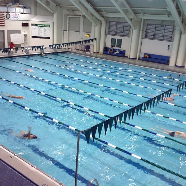 Aquatic Center - Swimming Pool in Yorkville