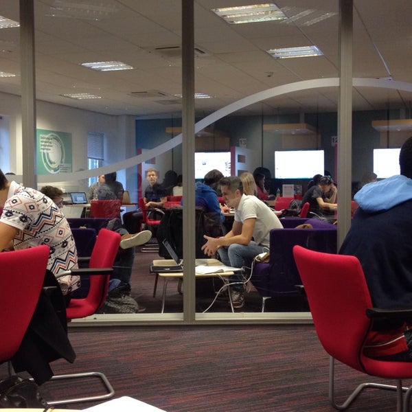 Bournemouth Uni Library - 4 tips from 225 visitors