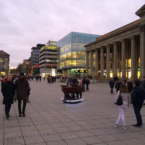 Schlossplatz - Schloßplatz - Stuttgart, Baden-Württemberg