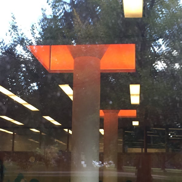 McLaughlin Library - 50 Stone Rd E