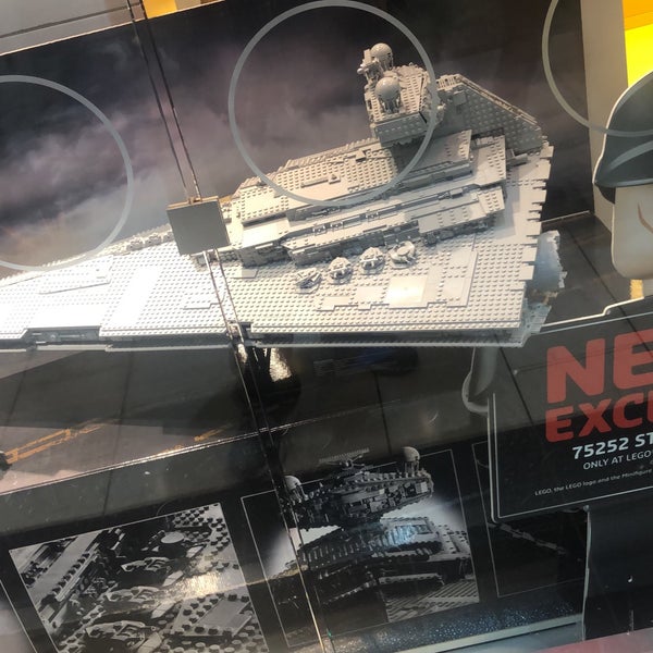 The LEGO Store - Tigard Neighborhood Area 4 - Tigard, OR