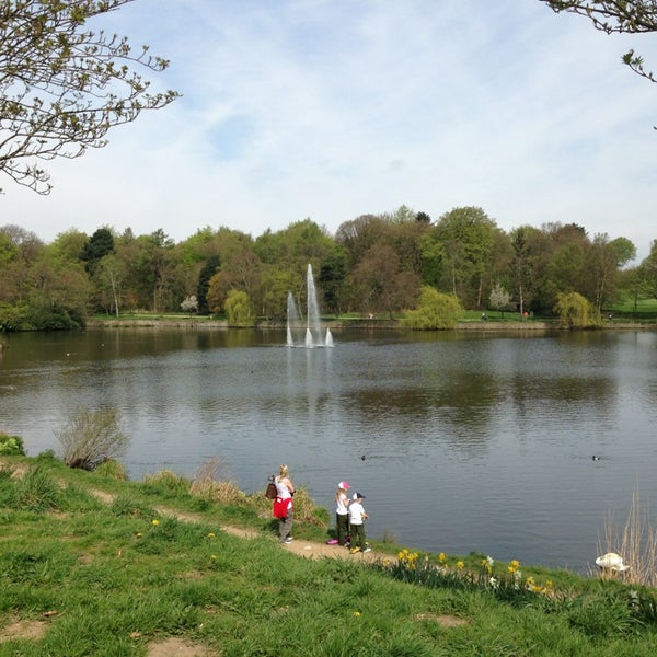 Roundhay Park - Roundhay - The Carriage Dr.
