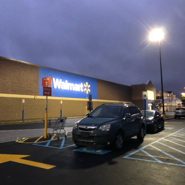 Photos at Walmart Supercenter - Big Box Store in Washington