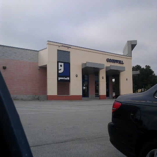 Goodwill - Vintage and Thrift Store