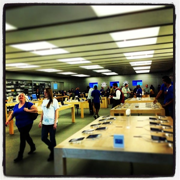 Photos at Apple Lenox Square - Electronics Store in Atlanta