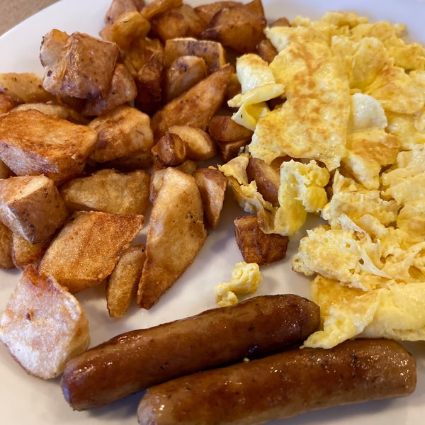 Denny's - Breakfast Spot in Rancho Cucamonga