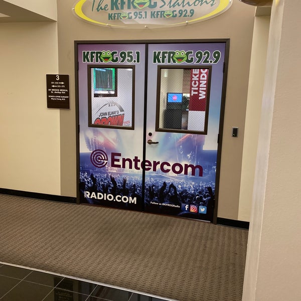 KFRG FM Radio "K-Frog" (Country) - Radio Station in Colton