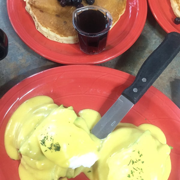 Biscuits Cafe - Breakfast Spot