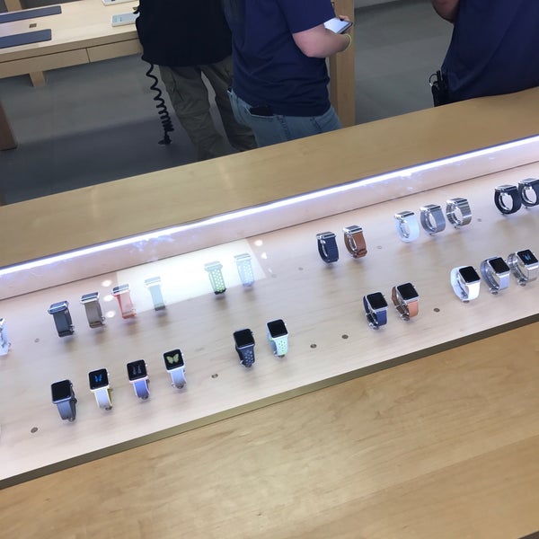 Apple Staten Island - Heartland Village - 26 tips