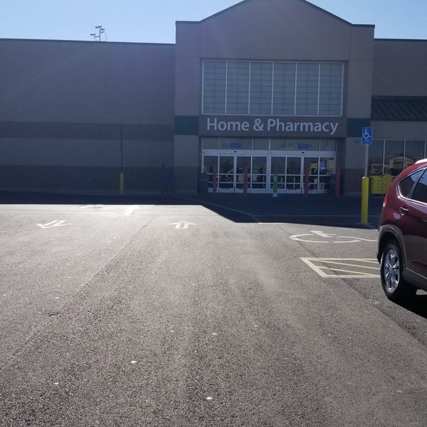 Walmart Supercenter - Big Box Store