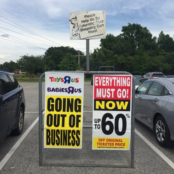 Toys"R"Us (Now Closed) - Mobile, AL