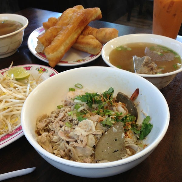 Phnom Penh Noodle Shack - Cambodian Restaurant in Central Long Beach