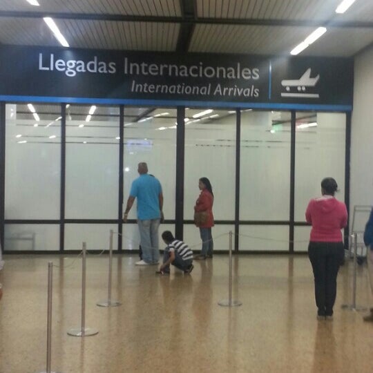Llegadas Internacionales - Airport Terminal in Rionegro