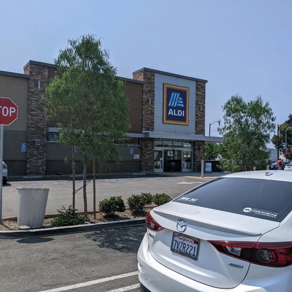 ALDI - Grocery Store in Panorama City