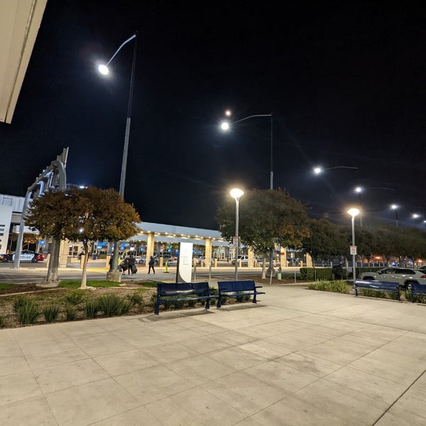 Photos at Fresno Yosemite International Airport (FAT) - International ...