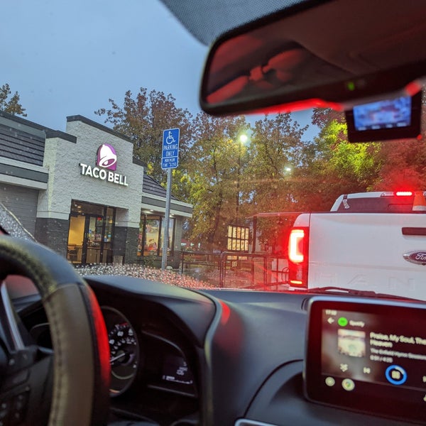 Taco Bell - Fast Food Restaurant