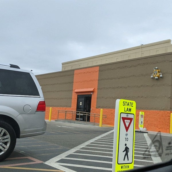 Photos at Walmart Supercenter - Big Box Store in Fresno