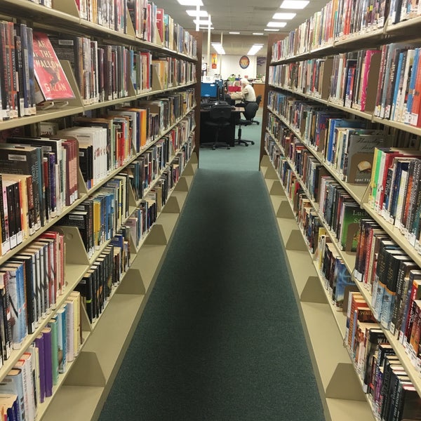 Mid-Continent Public Library North Oak Branch - Library in Kansas City