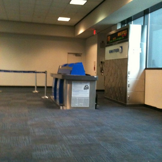 Photos at Gate C103 - Airport Gate in Newark
