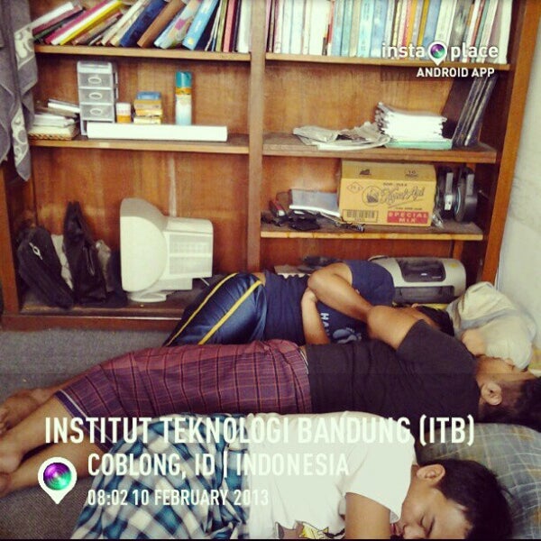 Pojok Curhat dan Istirahat, Residensi Telematika ITB - Student Center ...