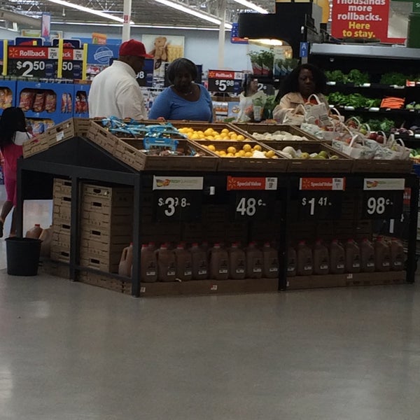 Walmart Supercenter - Big Box Store