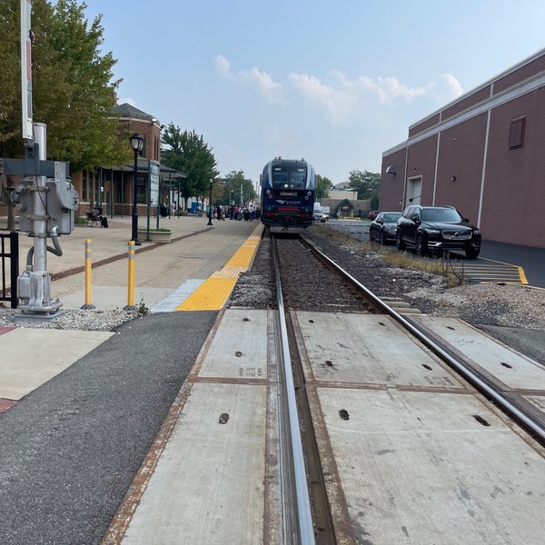 Photos at Amtrak Springfield Station (SPI) - Downtown Springfield - 6 ...